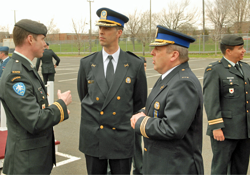 Journée nationale de commémoration à la Base des Forces canadiennes ...