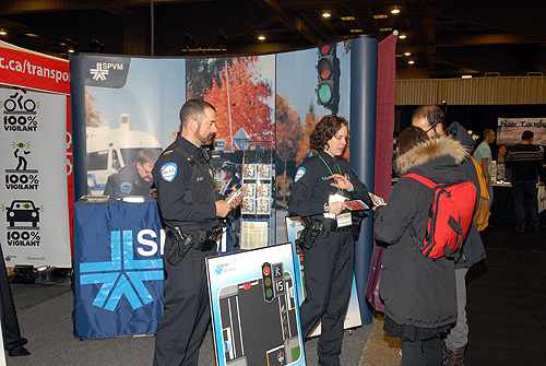 Le SPVM au Salon du vélo 2014 - Service de Police de la Ville de ...