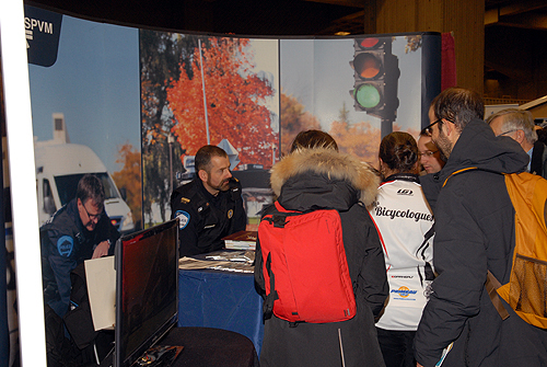 Le SPVM au Salon du vélo 2014 - Service de Police de la Ville de ...