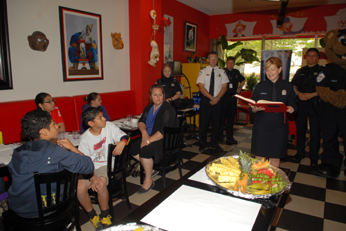 Le SPVM honore de jeunes ambassadeurs de la non-violence - Service de ...