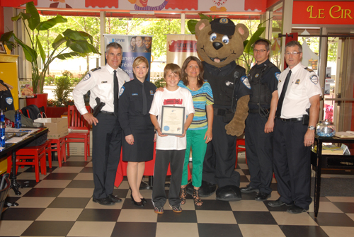 Le SPVM honore de jeunes ambassadeurs de la non-violence - Service de ...